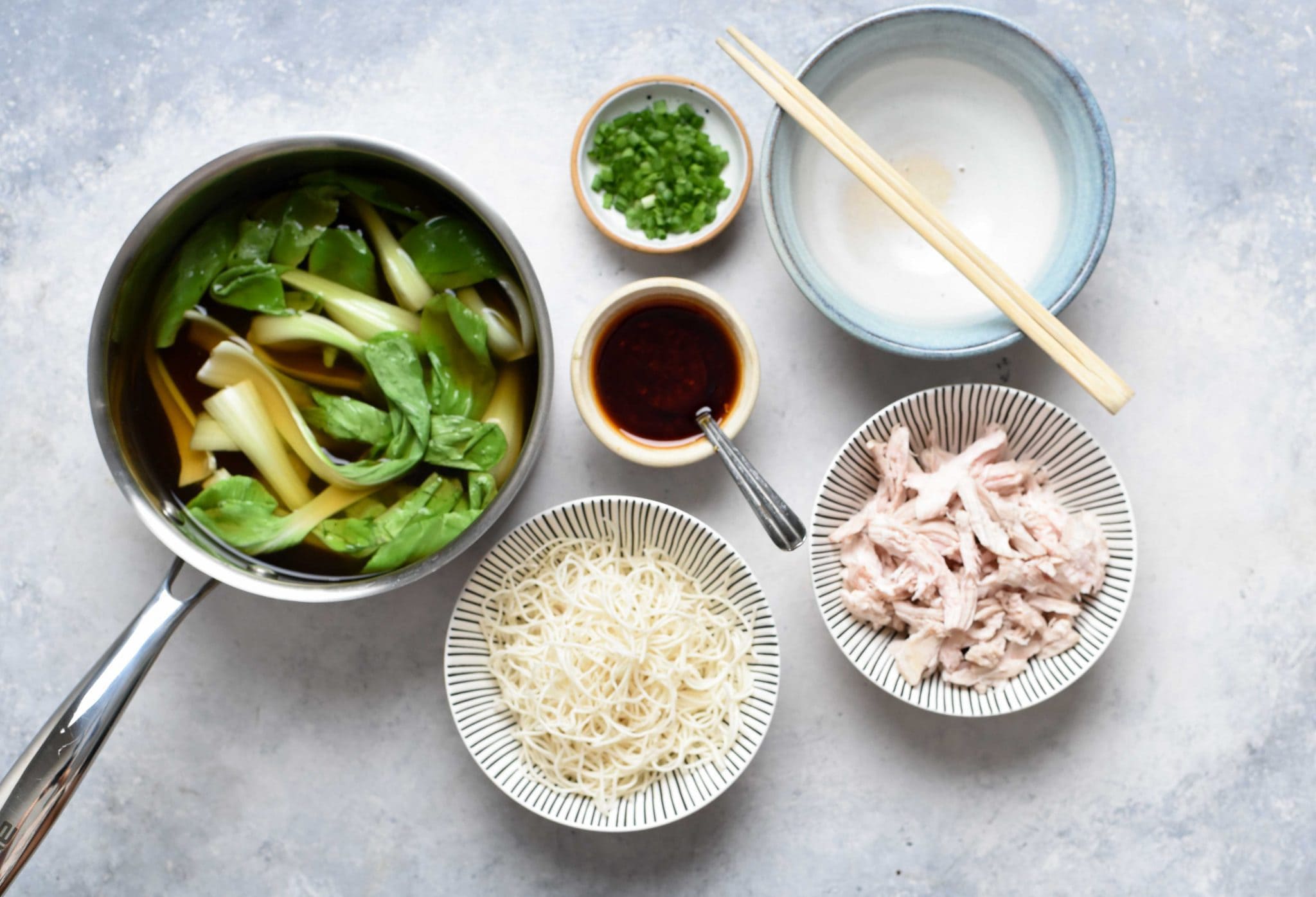 Chinese Noodle Soup with Chicken - The flavours of kitchen