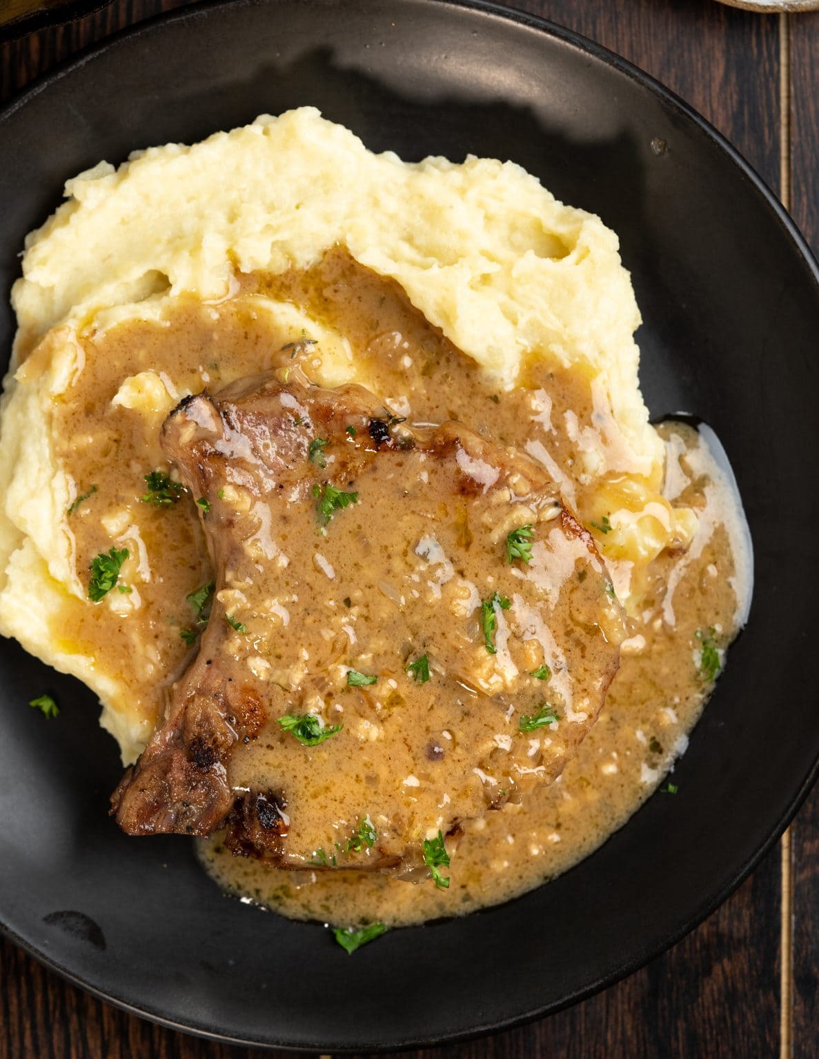 Skillet Pork Chops With Sour Cream - The flavours of kitchen