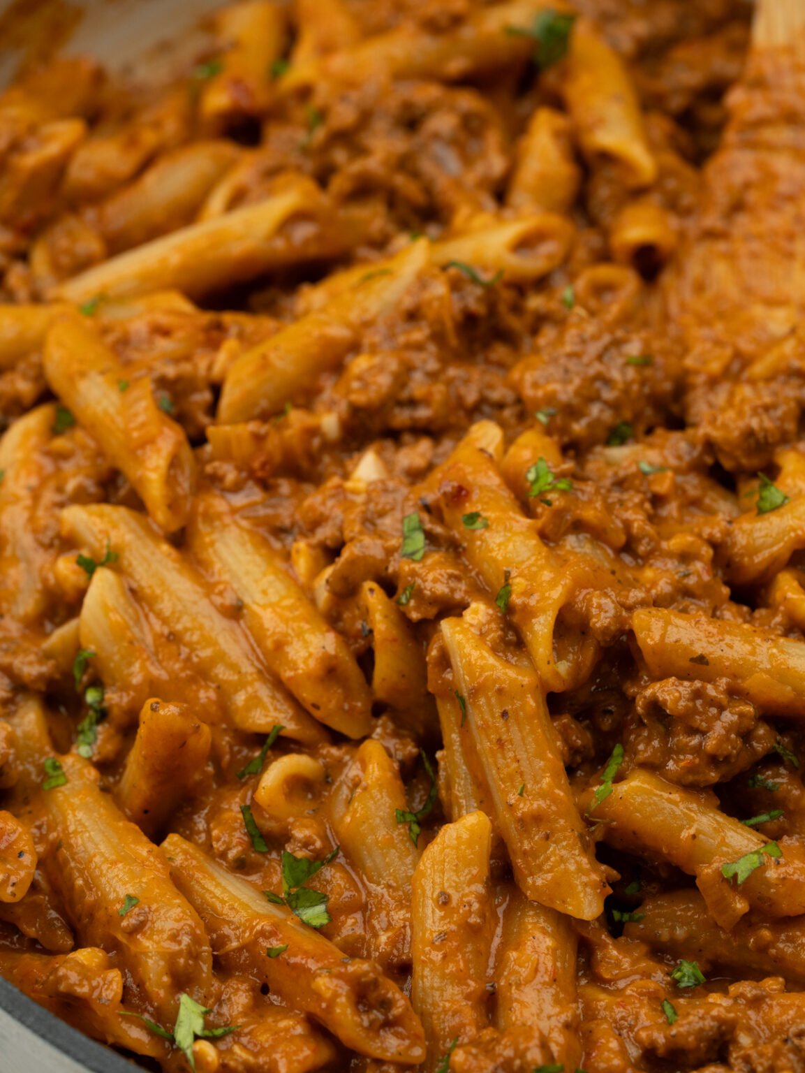 One Pot Ground Beef Pasta - The flavours of kitchen